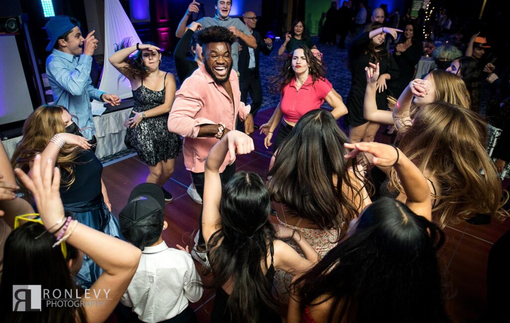 Real Genius Entertainment | Real Genius Entertainment – realgeniusdjs.com